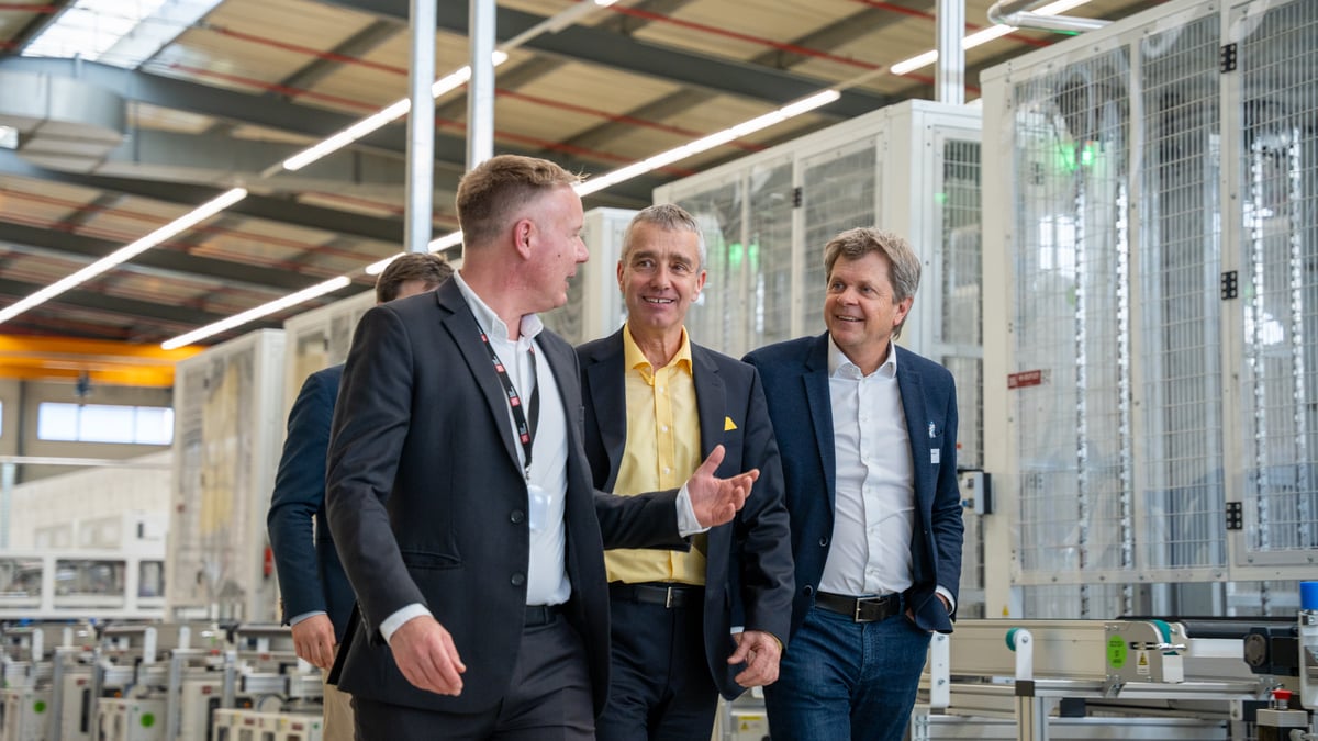 Europas modernste Solarmodul Produktion offiziell eröffnet