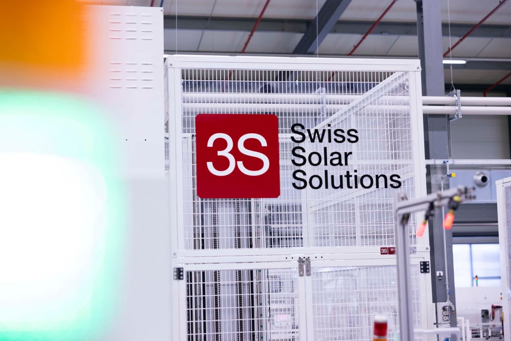 Anfrage | Besichtigung Europas modernster Solarmodulproduktion